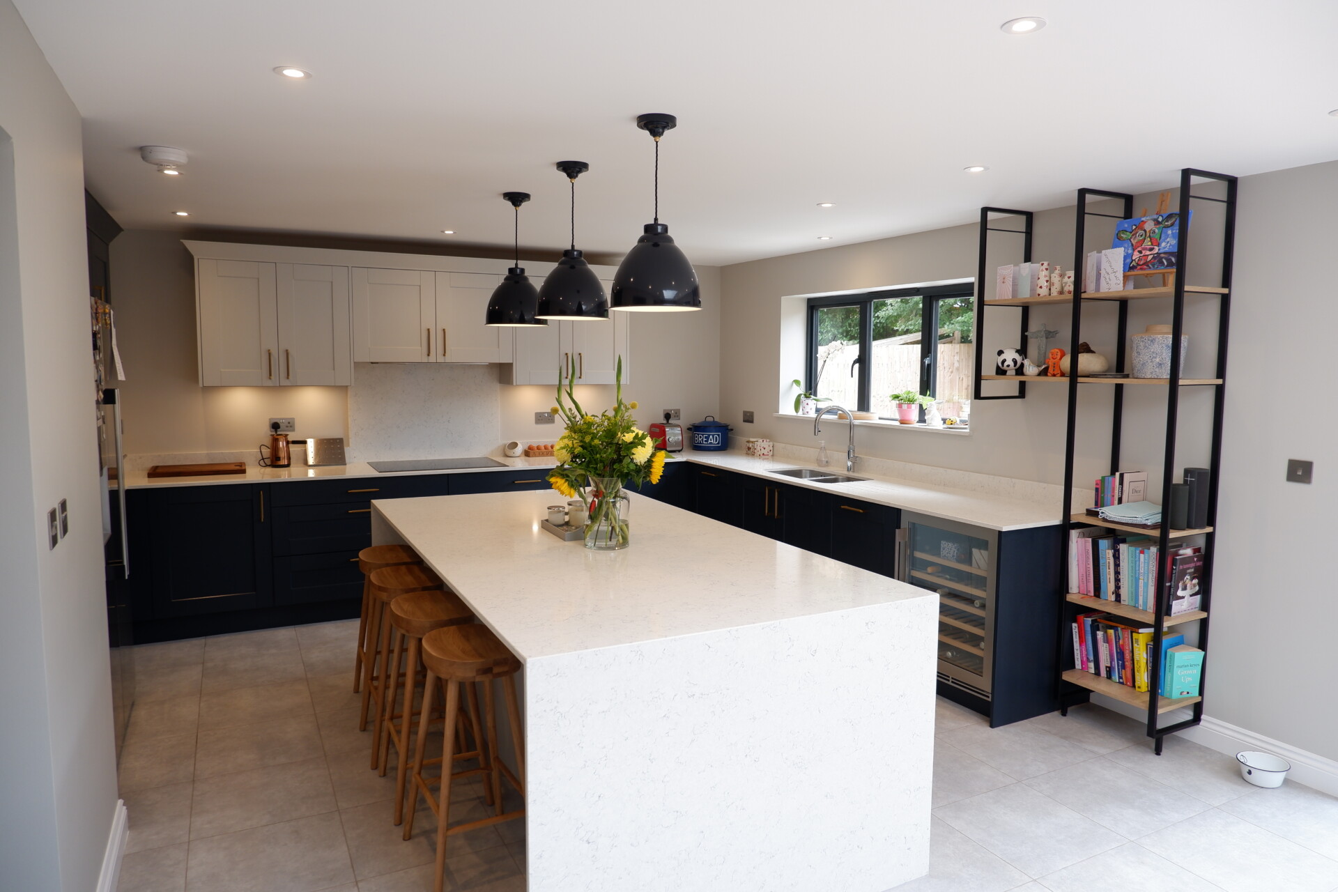 Contemporary and Spacious Family Kitchen | Kitchen Project | Morely